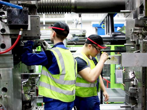 Práce v Kautexu | Kautex Textron Bohemia spol. s r.o.